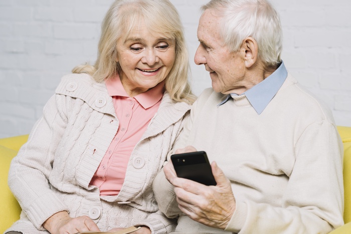 Old People Chat: Connecting Retired Singles Across the Country