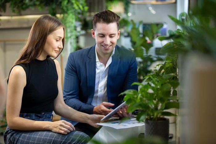 Dating A Hedge Fund Manager: Smart Ways To Connect