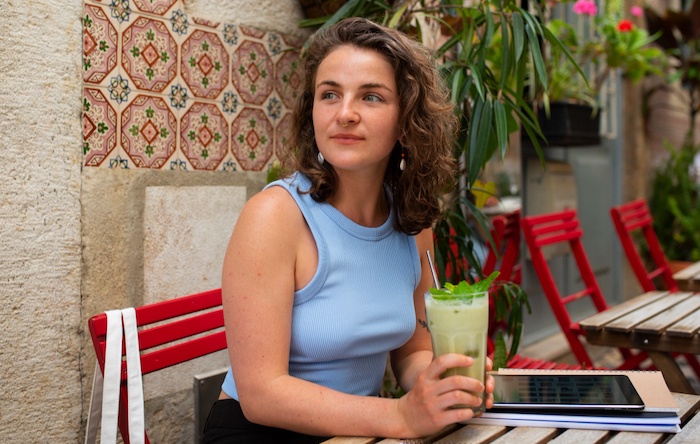 Meet Foreign Women and Build Meaningful Connections