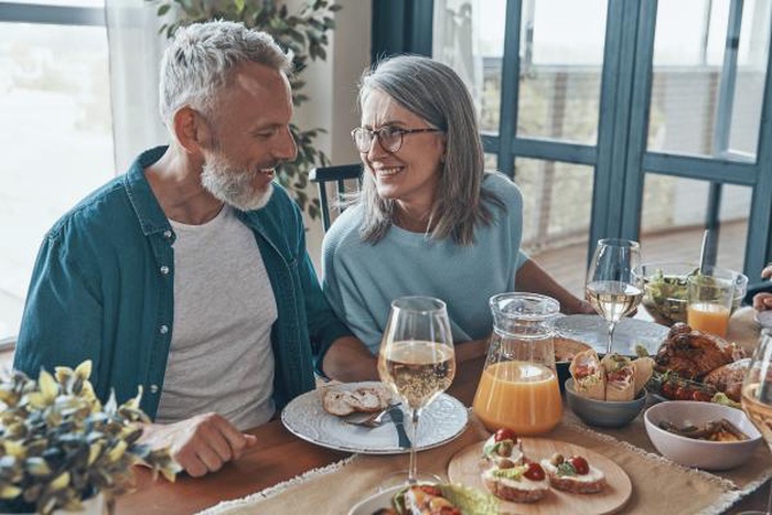 Age-Matched Dating That Works | Meaningful Connections Today