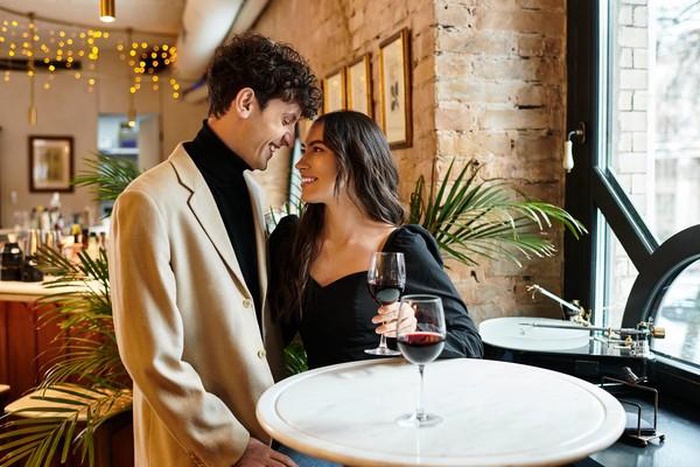 Luxury Dating in Six Lakes, Michigan – A Guide to Exclusive Connections