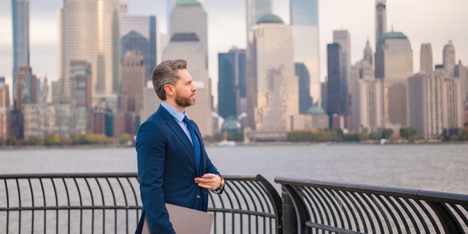 Top 10 Cities for Meeting Wealthy Men : Luxury & Opportunity Collide