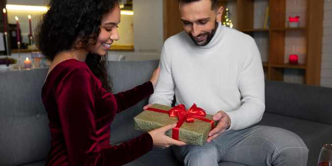The Most Memorable Gifts Rich Men Give In Relationships