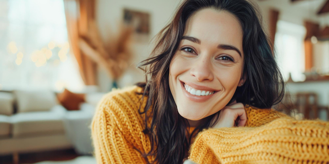 Extrovert Dating: Pros & Cons Uncovered - MillionaireMatch