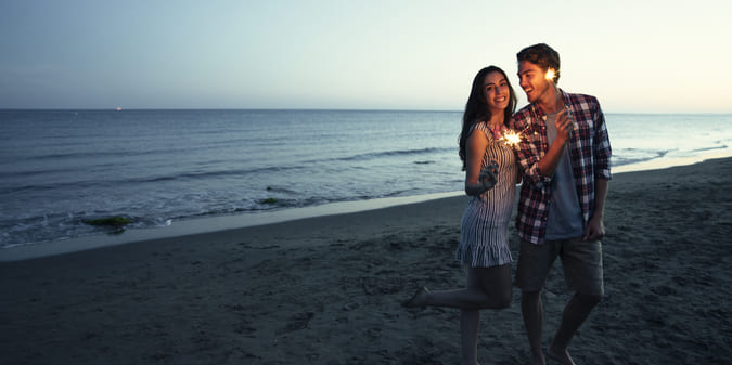 What to Expect When Dating a Pilot: 10 Things You Should Kno