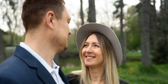 Overcoming Middle-Age Dating Challenges: Find Love After 40
