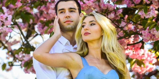 How Dating Rich Men Transforms Your Lifestyle Completely