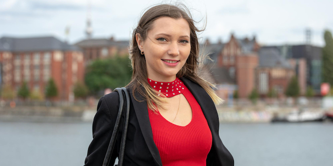 How to Date a Foreign Girl Online – MillionaireMatch