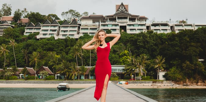 Top 10 Luxury Places for Wealthy People to Travel Worldwide