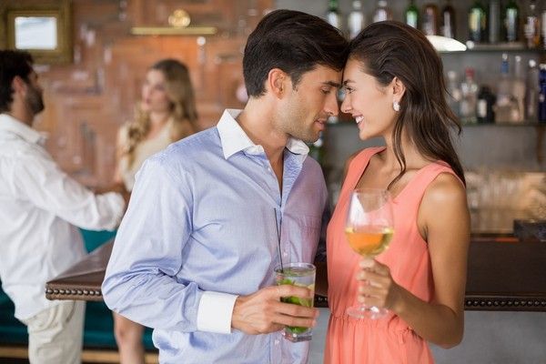 Build Real Connections Online – Emotionally Smart Dating Tips