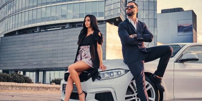 How to Make Rich Men Fall in Love: Complete Guide