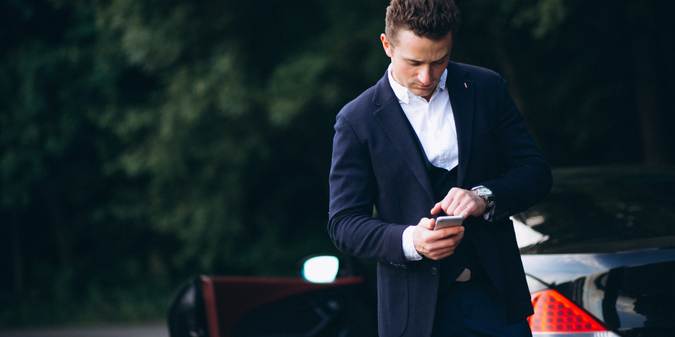 10 Typical Rich Men Lifestyle – Discover How They Live