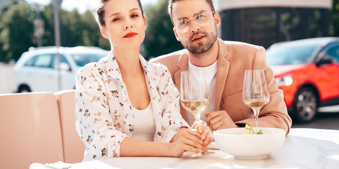 How to Get a Rich Boyfriend: Luxury Dating Tips for Women