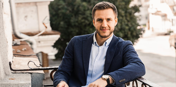 Pros and Cons of Dating a French Man - MillionaireMatch