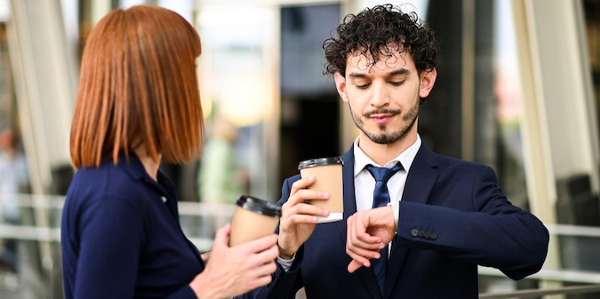 How to Successfully Date Your Boss or Manager - Dating Tips