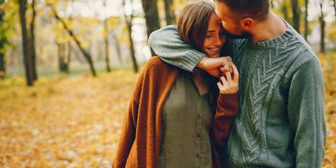 Top 10 Ways to Make a Shy Girl Fall in Love with You